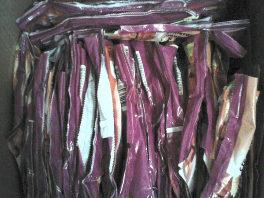 Пакеты из под корма whiskas 1,9кг