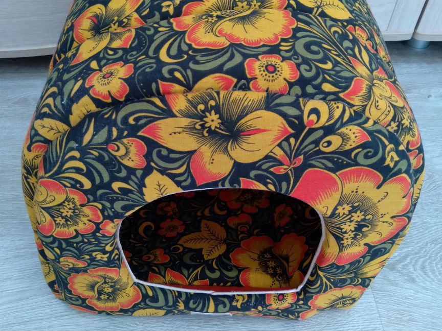 Домик для собак и кошек