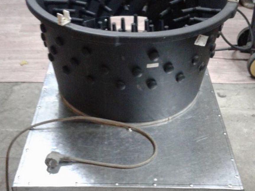 Перосъёмная машина для бройлеров