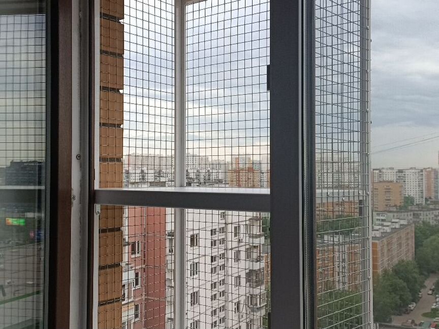 Сетка для кошек на окно