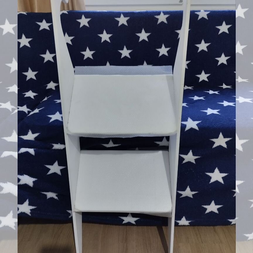 Лестница для собаки в ванную