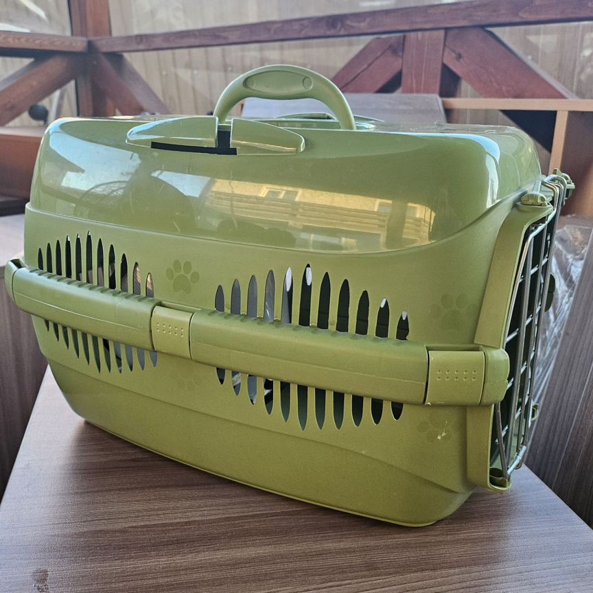 Переноска для кошек пластиковая бу