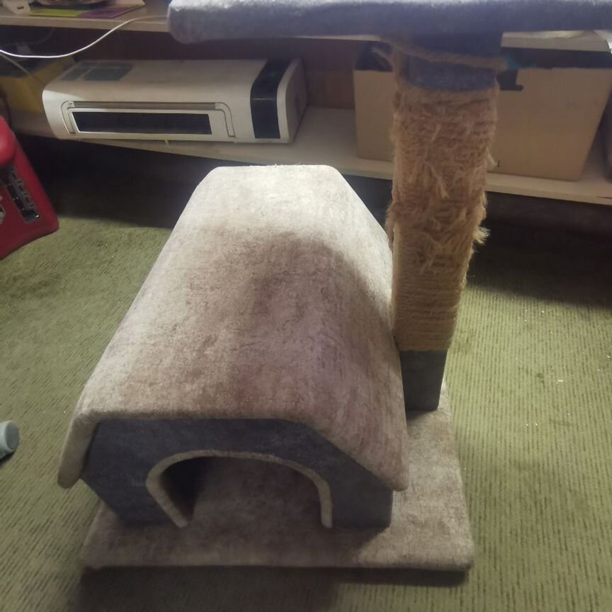 Домик для кошек с Когтеточкой