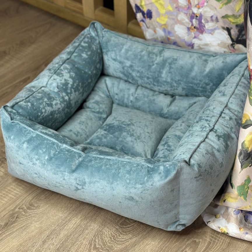 Лежанка для домашних животных