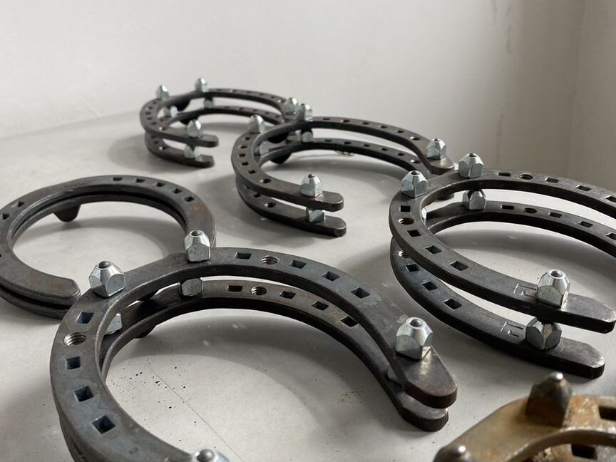 Подковы для рысаков. Зимние с шипами