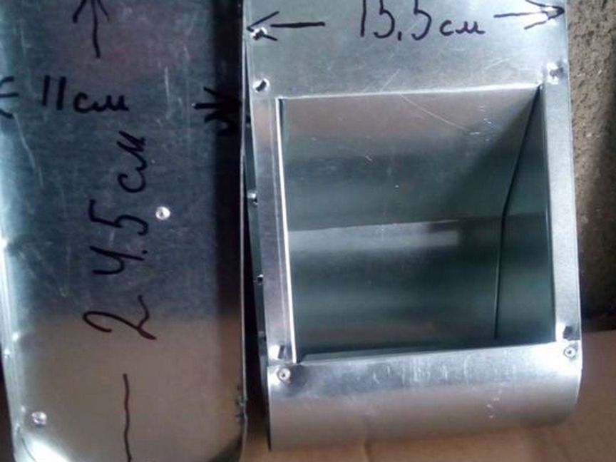 Бункерные кормушки для кроликов