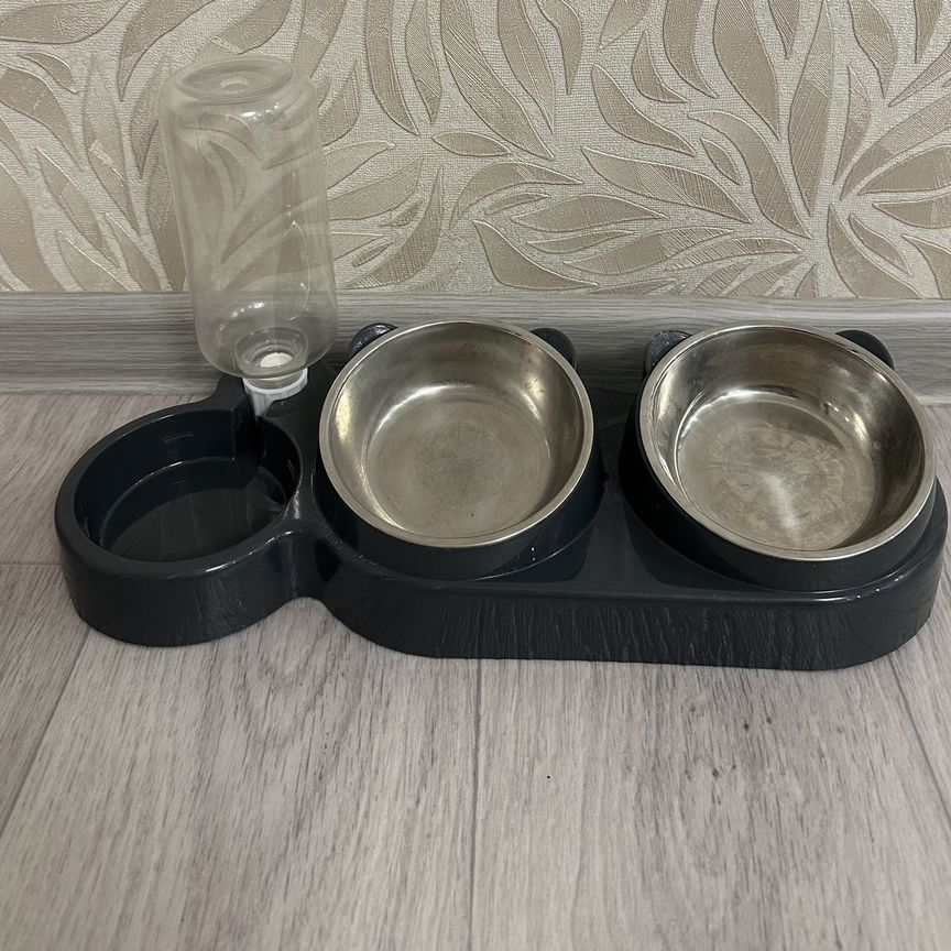 Миска для животных на подставке