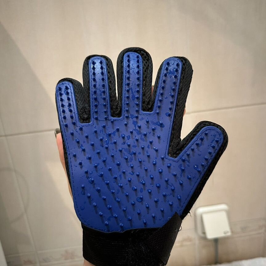 Пуходерка (перчатка) для кошек и собак