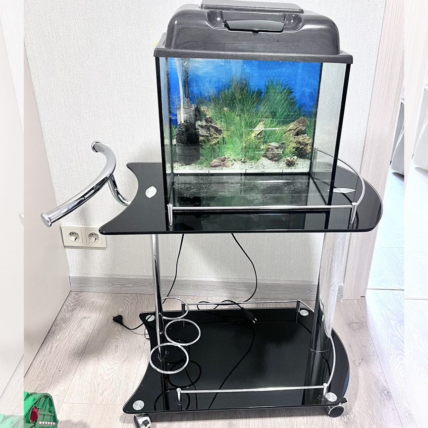 Аквариум с тумбой на колесиках свет и фильтр