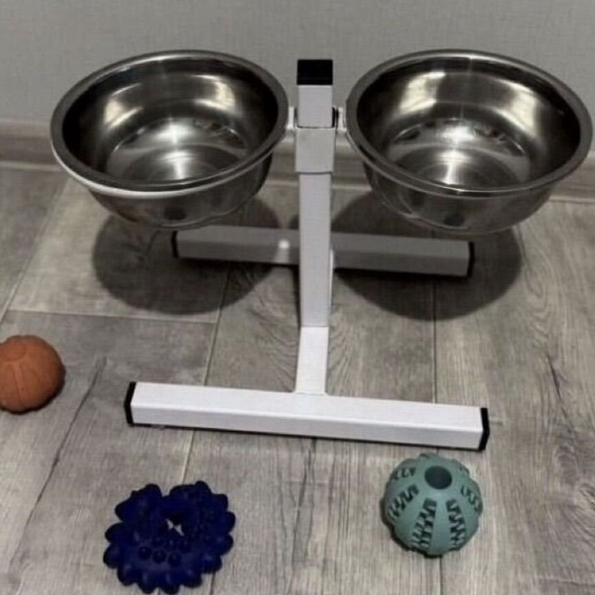 Миски на подставке для собак