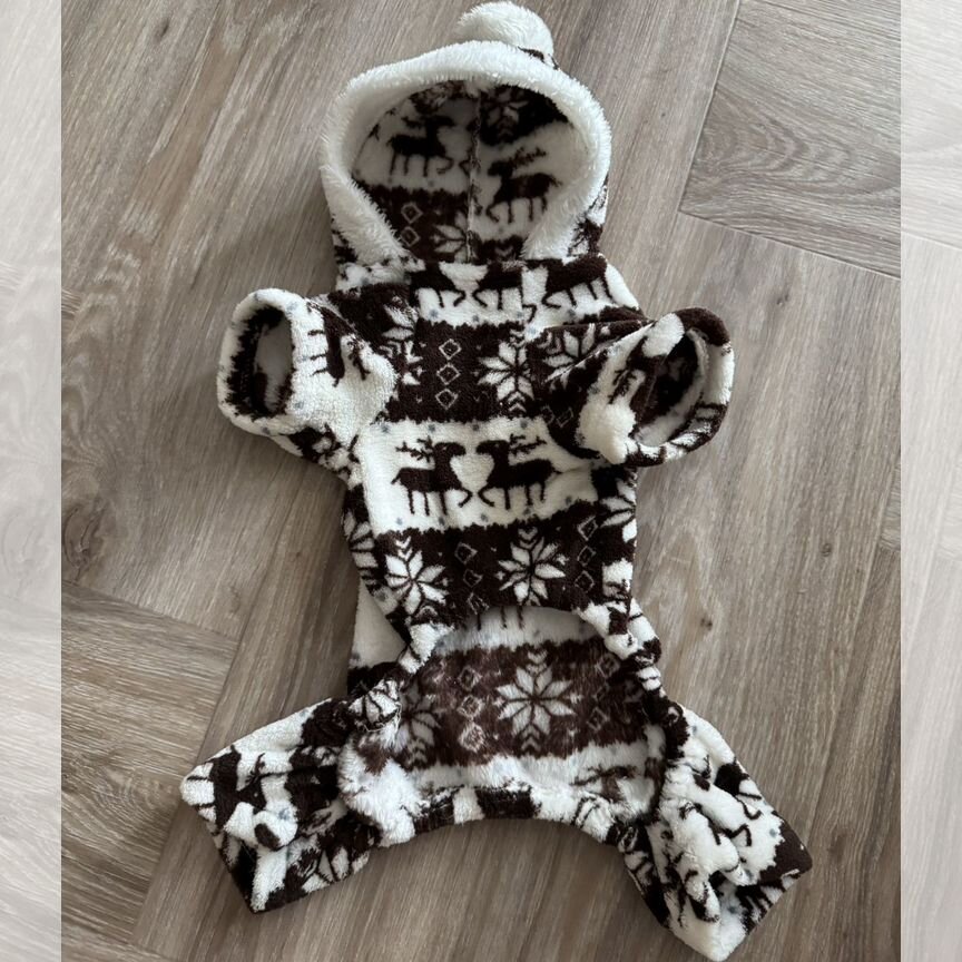 Комбинезон для маленькой собаки