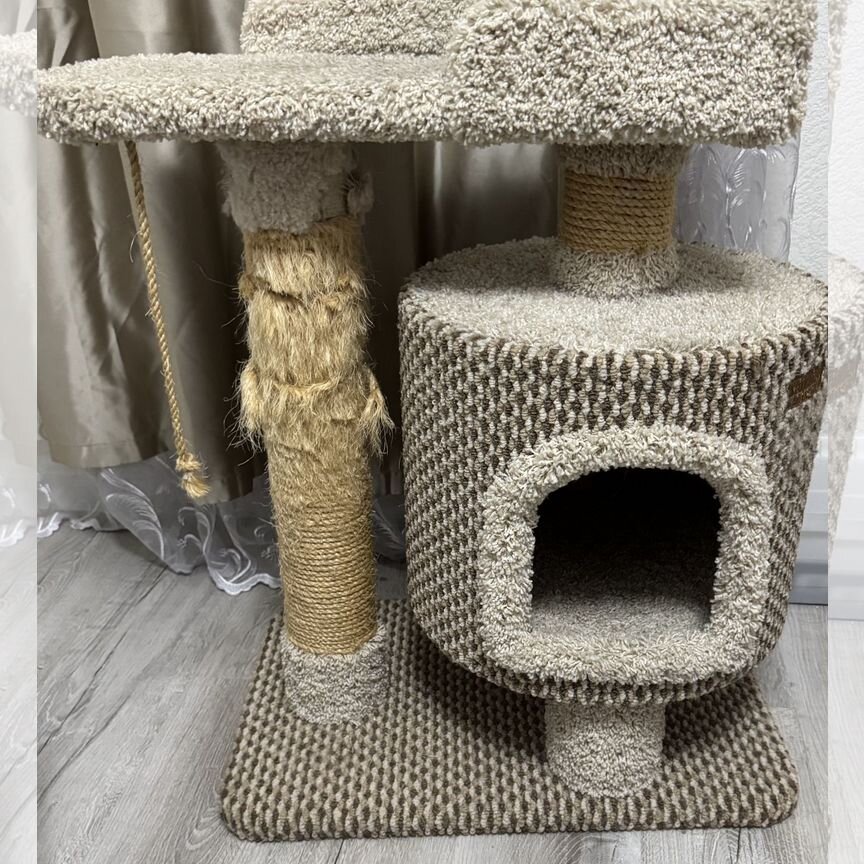 Когтеточка с домиком и лежанкой бу