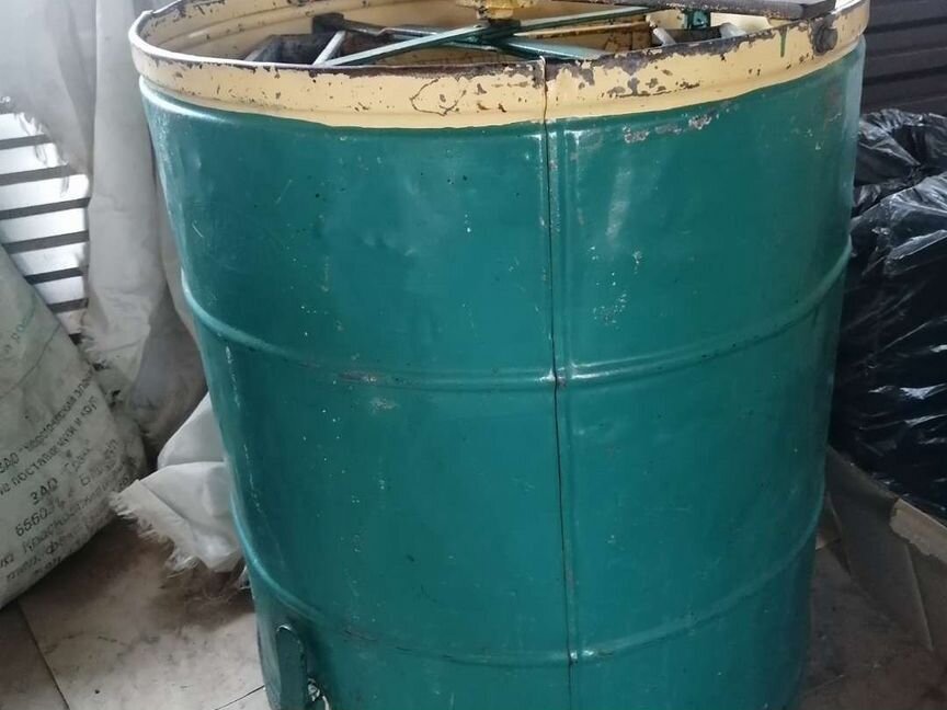 Медогонка 4-х рамочная