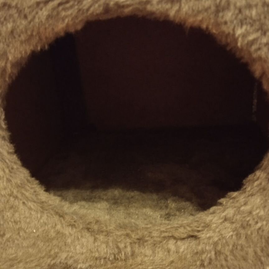 Домик для кошки с когтеточкой новый