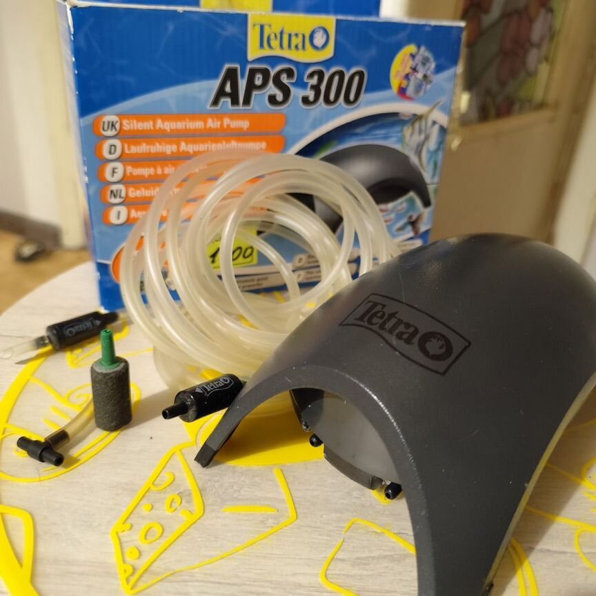 Tetra APS 300 компрессор на две трубки