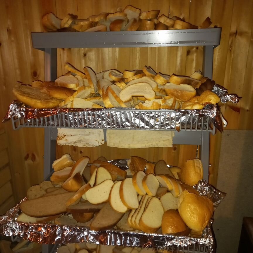 Сухари на корм животным