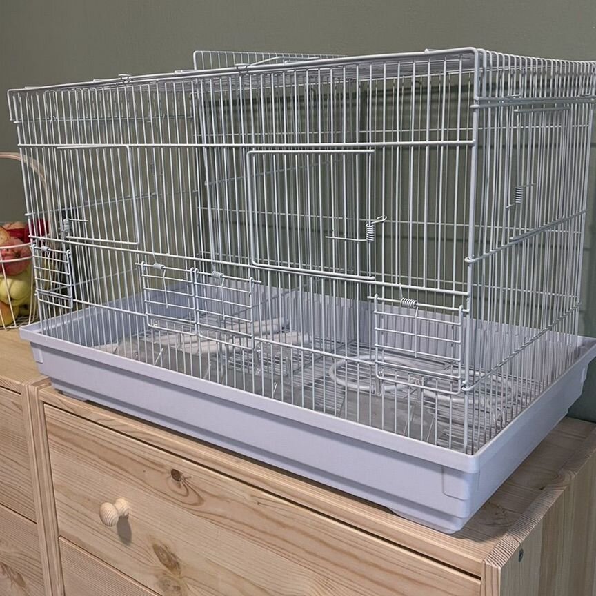 Клетка для птиц с разделителем