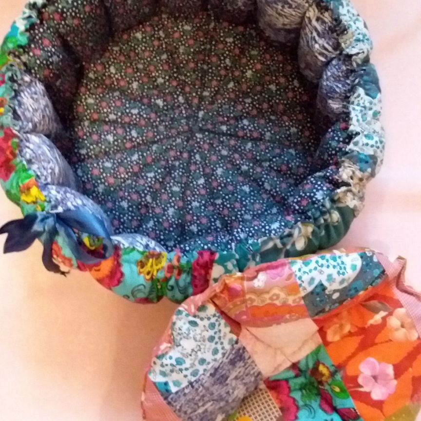 Лежак для кошечек и собачек