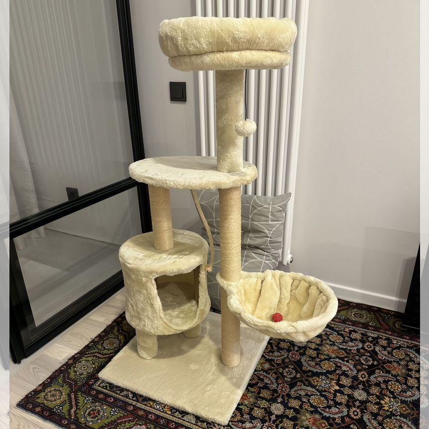 Домик для кошки с когтеточкой новый