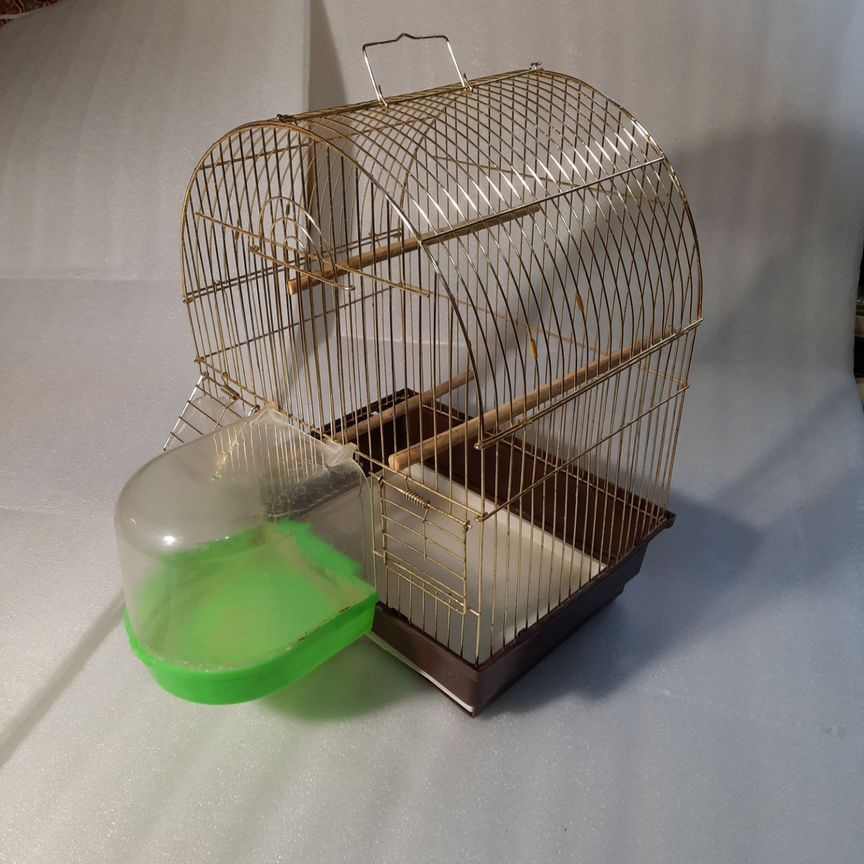 Клетки для птиц в ассортименте
