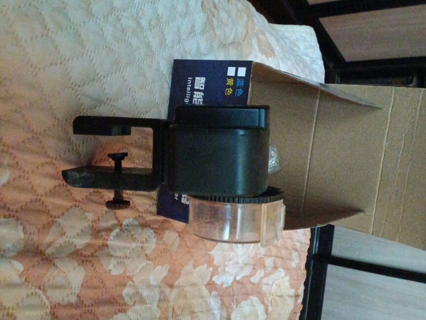 Автоматическая кормушка для рыб