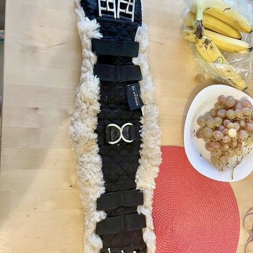 Подпруга для лошади 65 см натуральный мех