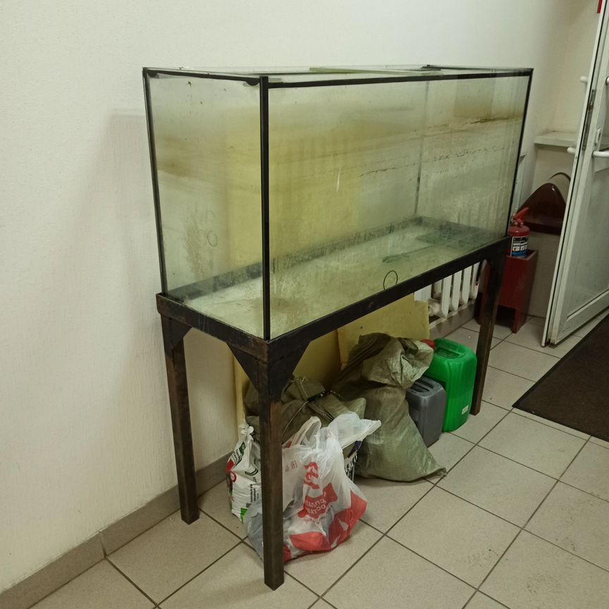 Аквариум для живой рыбы