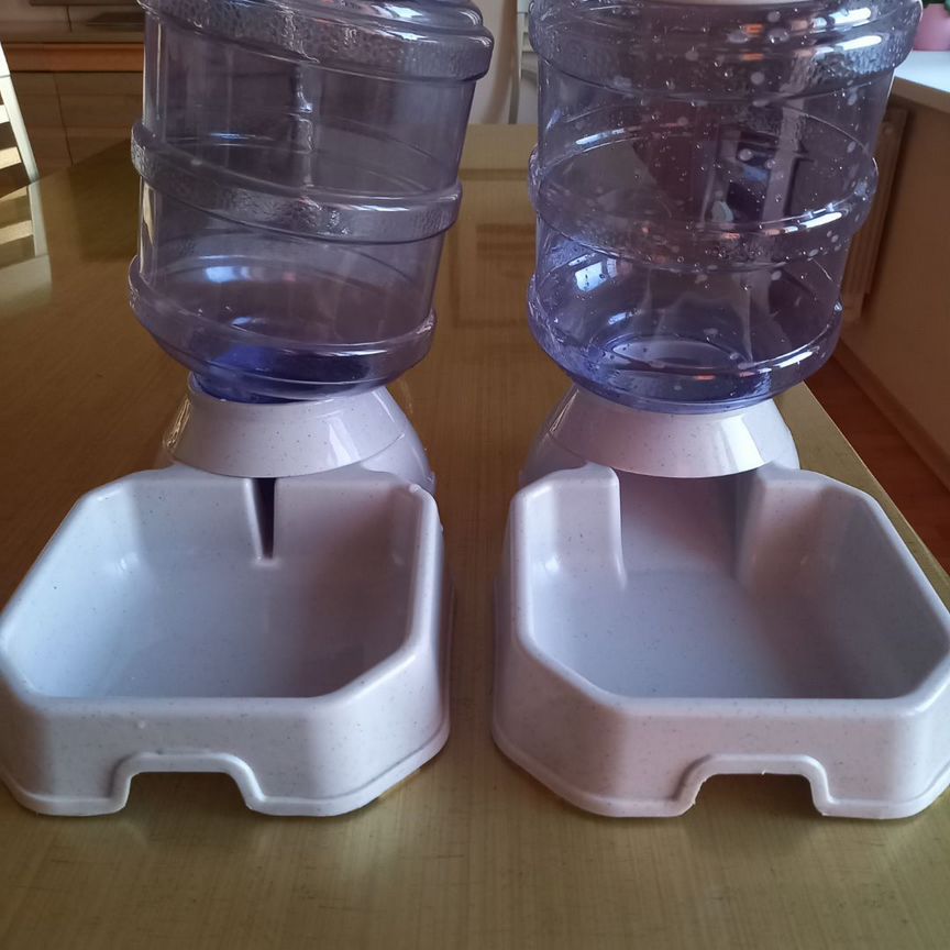 Кормушка+поилка для кошек и мелких пород собак