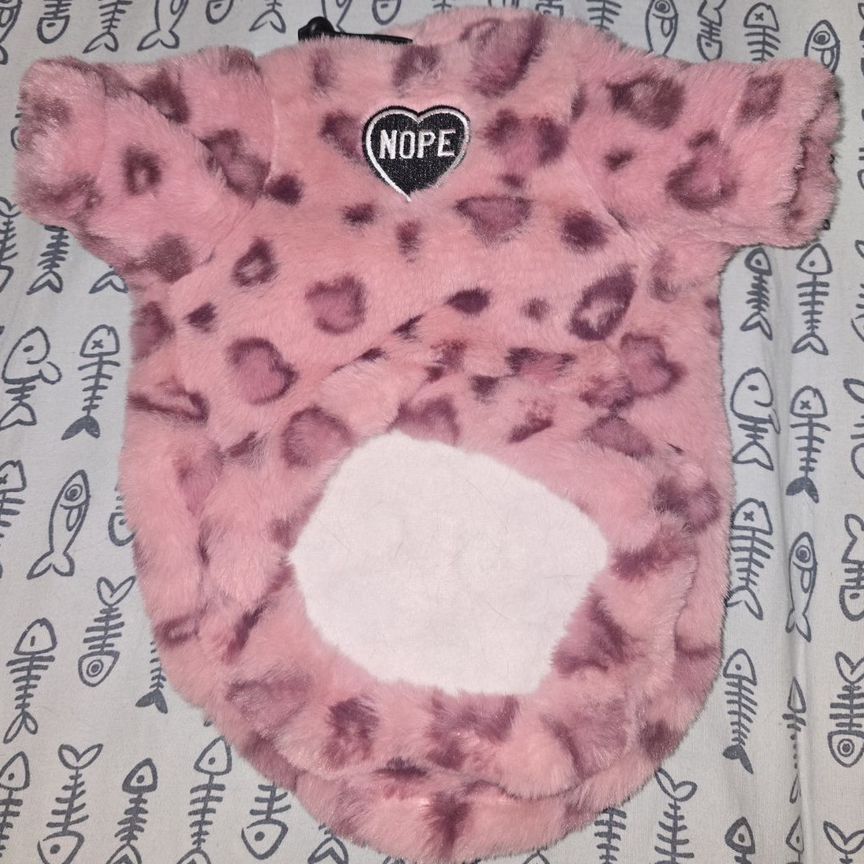 Кофточка для кота или маленькой собачки