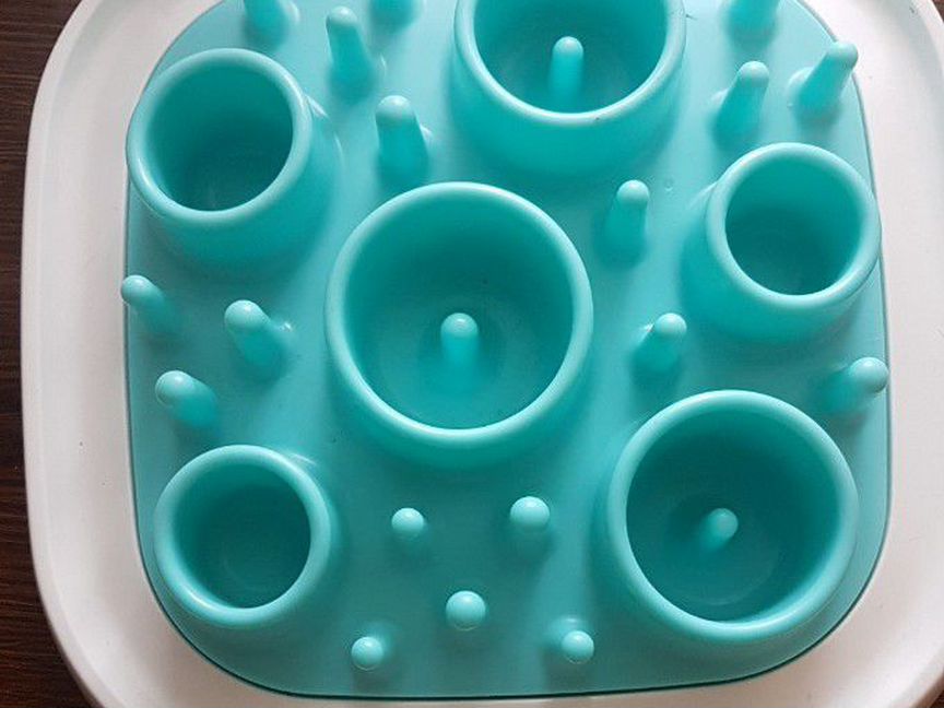 Интерактивная миска для животных