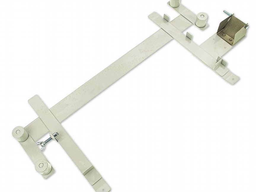 Станок для натягивания проволоки в рамки