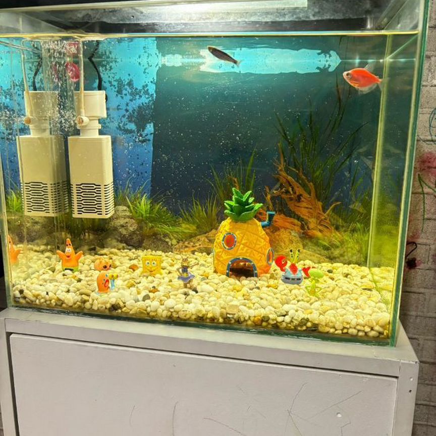 Аквариум с тумбой