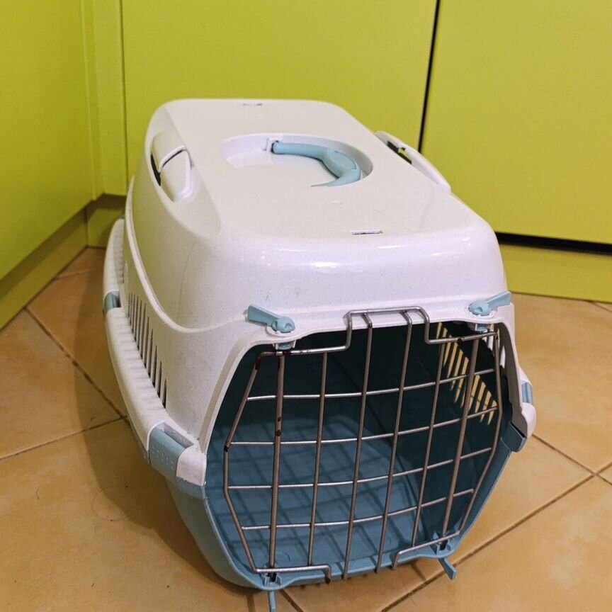 Переноска для животных пластиковая