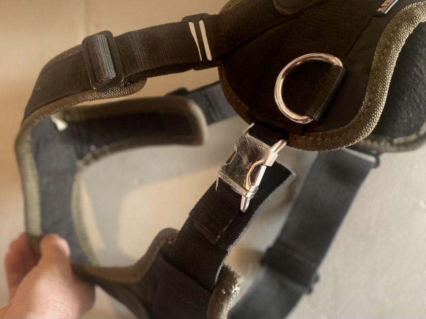 Шлейка для крупных собак