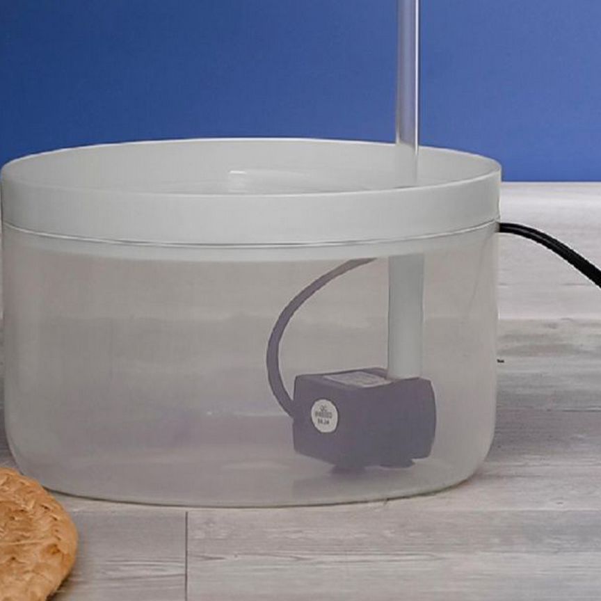 Фонтан поилка для кошек