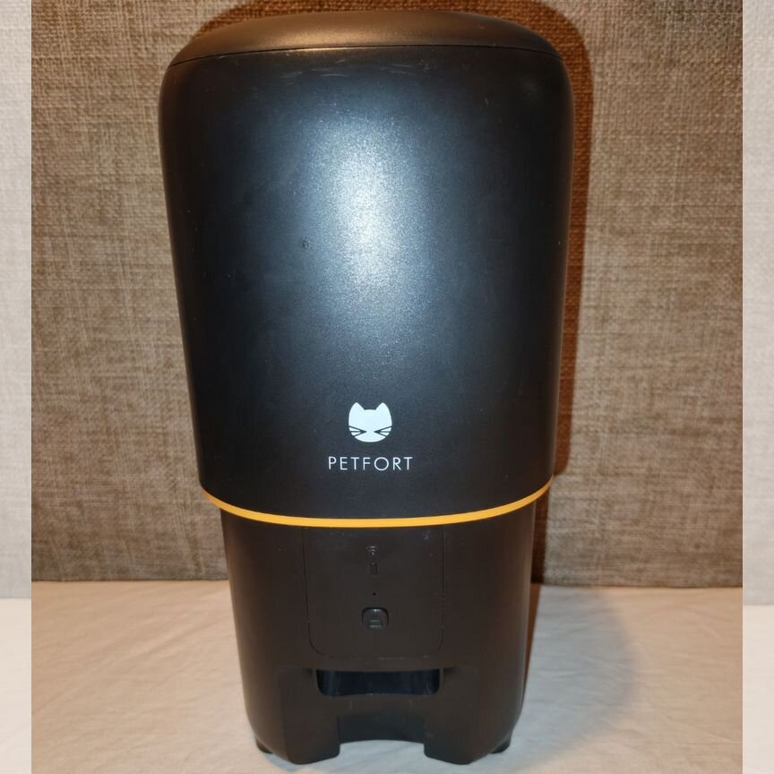 Автоматическая кормушка для животных