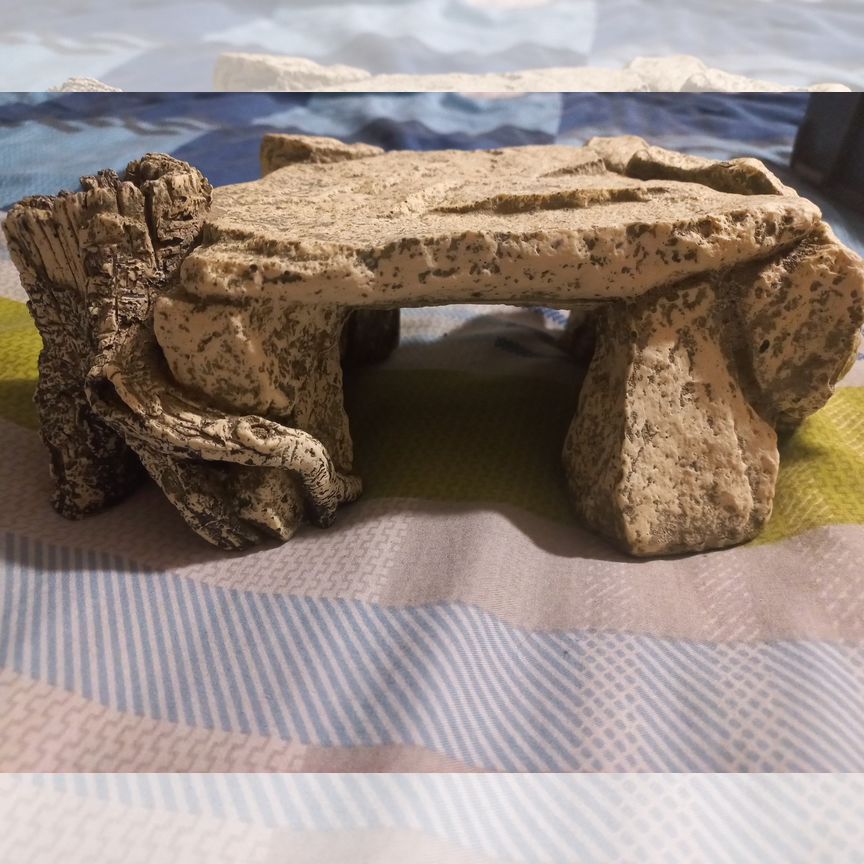 Аквариумный грот большой