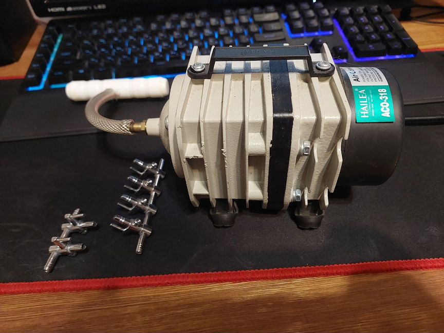 Компрессор воздушный для больших аквариумов и пруд