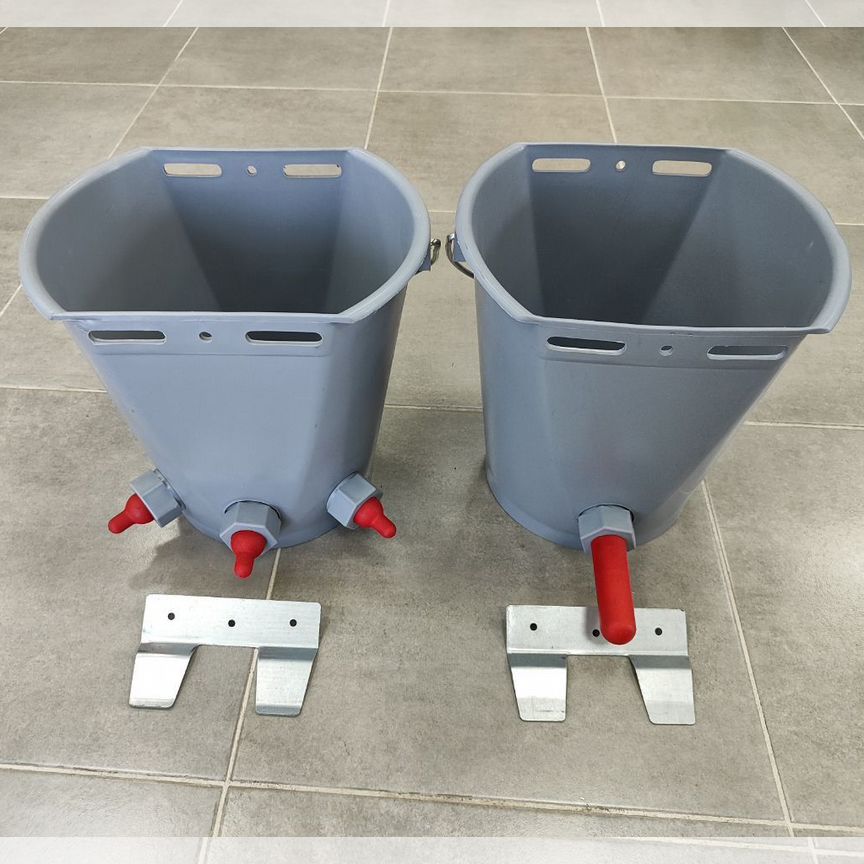 Ведро для выпойки телят,поилка для коз,овец,коров