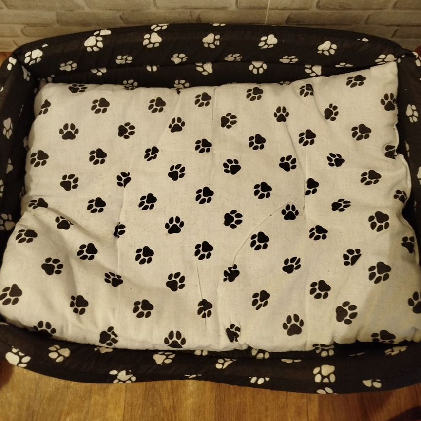 Лежанка для кошек