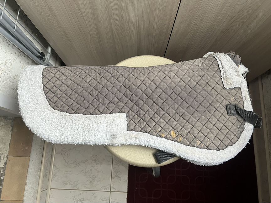 Меховушка под седло