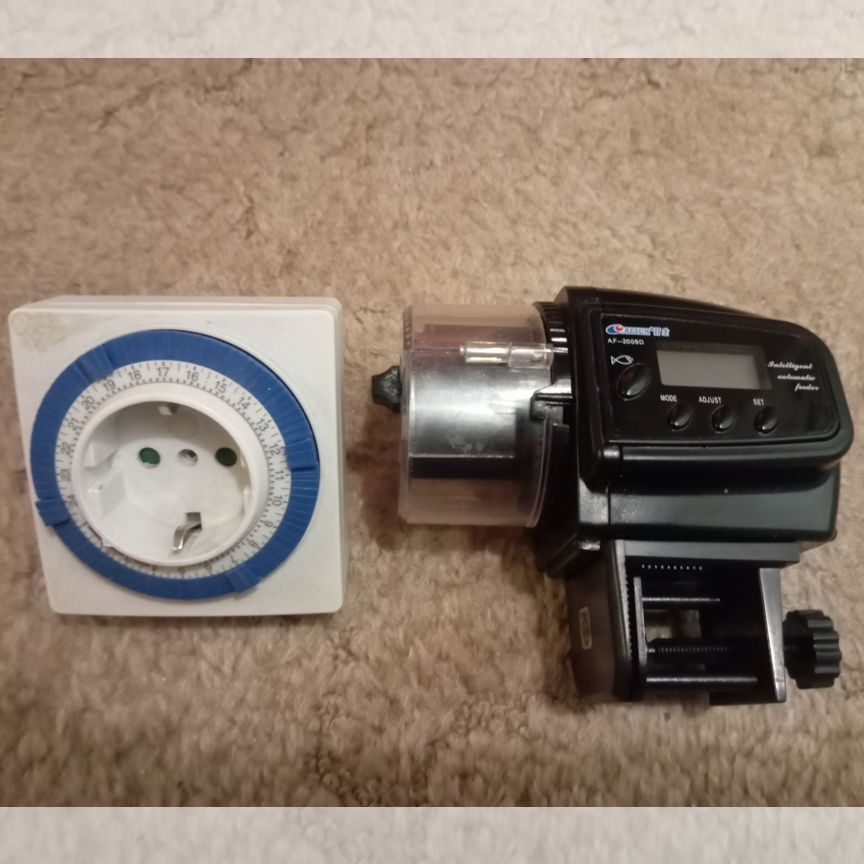 Розетка с таймером   Авто кормушка для рыбок