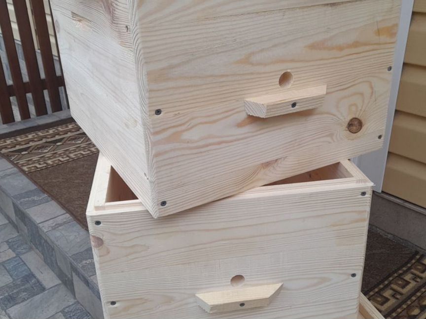 Корпуса к пчелиным ульям. Деревянные