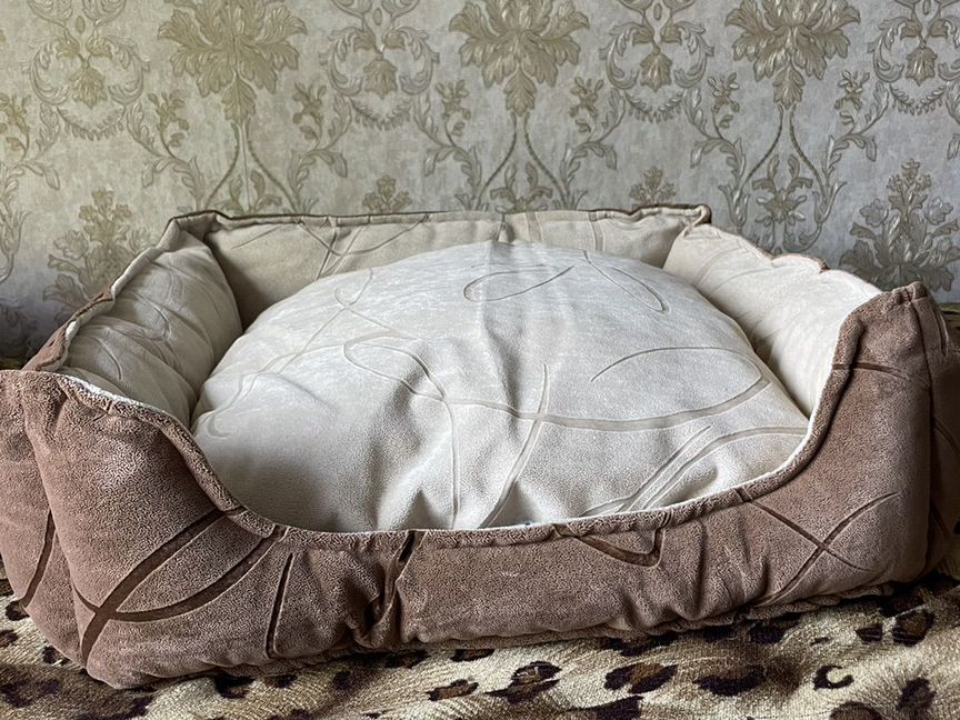 Лежанка для собак и кошек