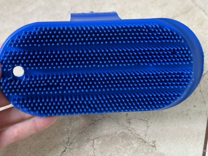 Щетки для лошади