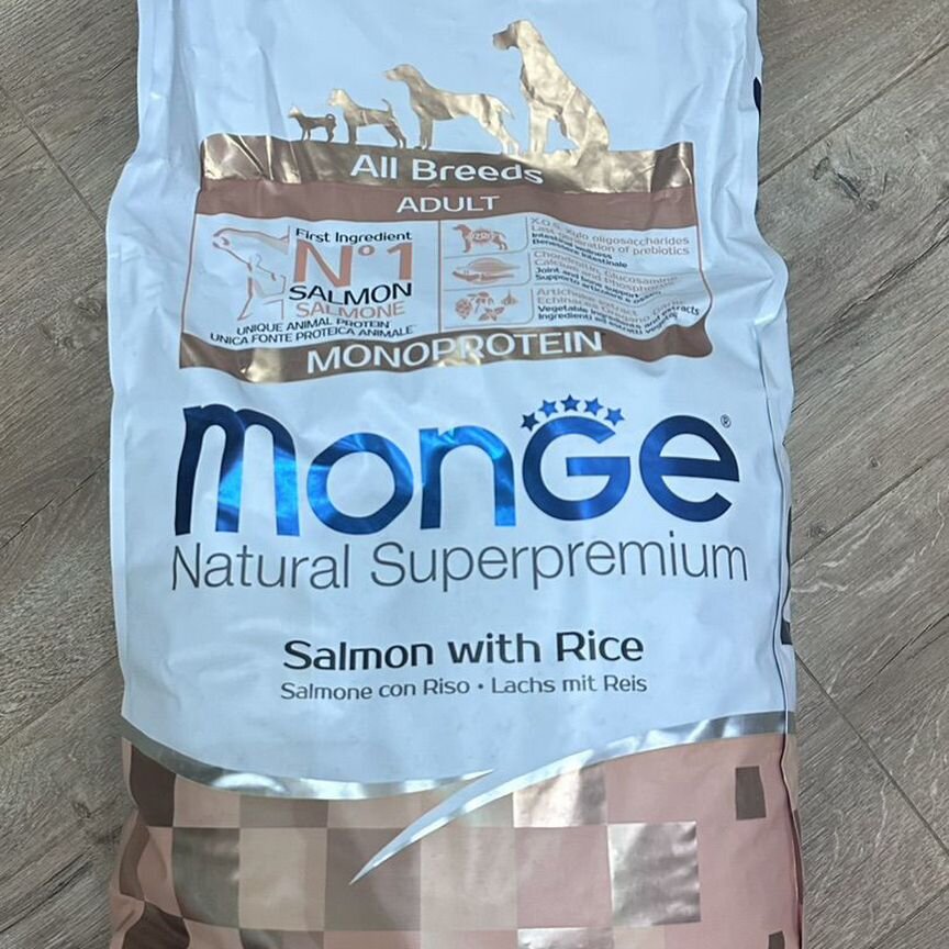 Корм для собак с лососем и рисом 12 кг monge