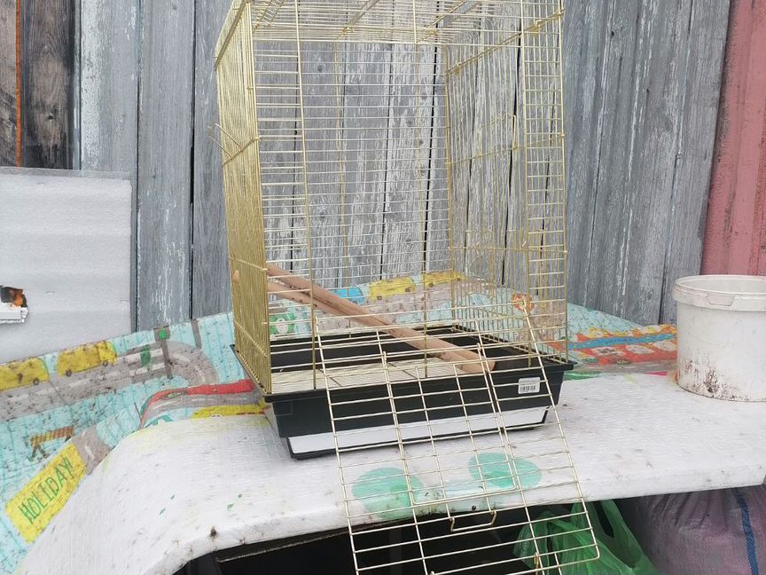 Клетка для большого и среднего попугая