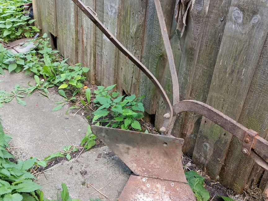 Конный плуг