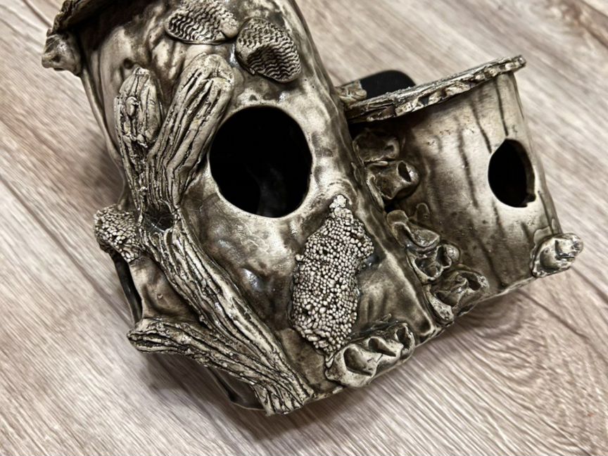 Домик в аквариум