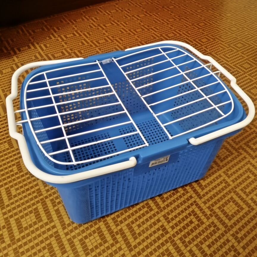 Переноска для кошек и маленьких собачек